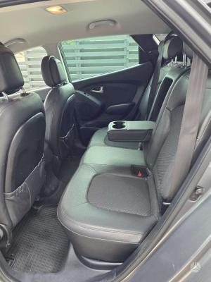 Grey Hyundai ix35 2013 in Telschi, with an engine capacity of 2.00 L and mileage of 161 thousand km for 7600 €, photo 36 on AUTOMOTO.COM.LV