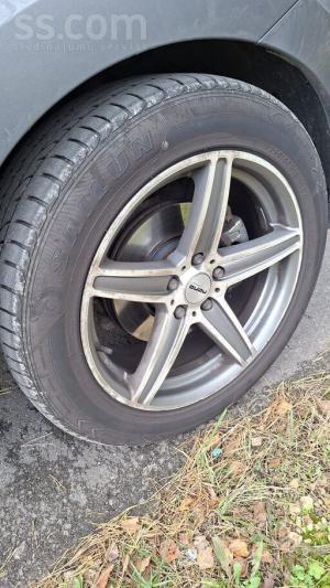 Pelēks Hyundai ix35 2013 Rīga, ar dzinēja tilpumu 2.00 L un nobraukumu 220 tūkst. km par 6200 €, foto 14 vietnē AUTOMOTO.COM.LV