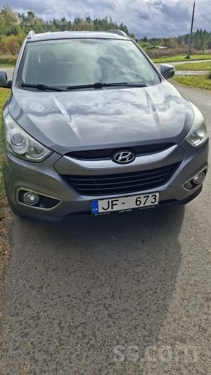 Pelēks Hyundai ix35 2013 Rīga, ar dzinēja tilpumu 2.00 L un nobraukumu 220 tūkst. km par 6200 €, foto 17 vietnē AUTOMOTO.COM.LV