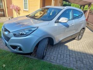 Grey Hyundai ix35 2014 in Siauliai, with an engine capacity of 1.59 L and mileage of 141 thousand km for 7700 €, photo 3 on AUTOMOTO.COM.LV