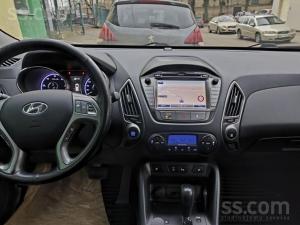 Pelēks Hyundai ix35 2014 Rīga, ar dzinēja tilpumu 2.00 L un nobraukumu 134 tūkst. km par 10500 €, foto 5 vietnē AUTOMOTO.COM.LV