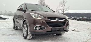 Grey Hyundai ix35 2014 in Kaunas, with an engine capacity of 2.00 L and mileage of 139 thousand km for 8650 €, photo 2 on AUTOMOTO.COM.LV