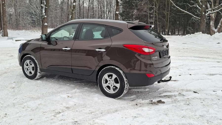 Grey Hyundai ix35 2014 in Kaunas, with an engine capacity of 2.00 L and mileage of 139 thousand km for 8650 €, photo 13 on AUTOMOTO.COM.LV