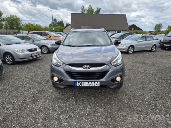 Grey Hyundai ix35 2014 in Daugavpils, with an engine capacity of 1.70 L and mileage of 0 thousand km for 7250 €, photo 2 on AUTOMOTO.COM.LV