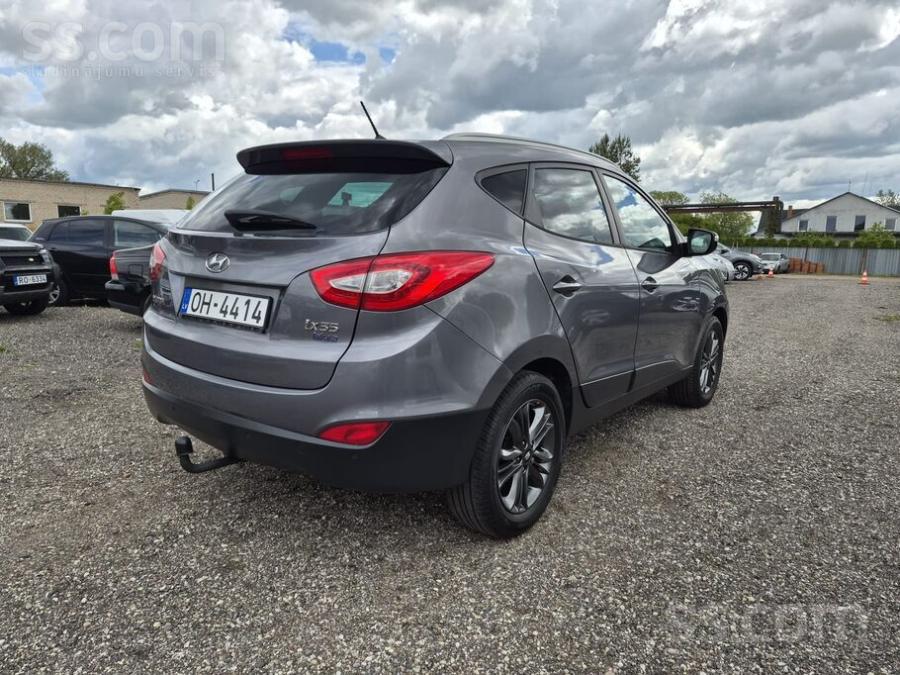 Pelēks Hyundai ix35 2014 Daugavpils, ar dzinēja tilpumu 1.70 L un nobraukumu 0 tūkst. km par 7250 €, foto 8 vietnē AUTOMOTO.COM.LV
