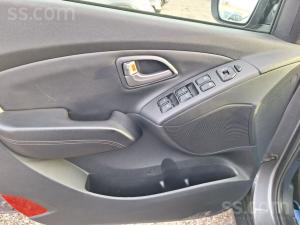 Pelēks Hyundai ix35 2014 Daugavpils, ar dzinēja tilpumu 1.70 L un nobraukumu 0 tūkst. km par 7250 €, foto 10 vietnē AUTOMOTO.COM.LV