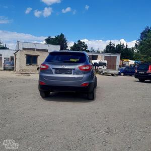 Grey Hyundai ix35 2014 in Marijampole, with an engine capacity of 1.70 L and mileage of 320 thousand km for 4850 €, photo 9 on AUTOMOTO.COM.LV