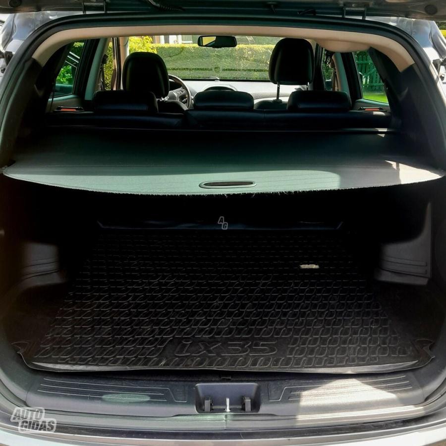 Grey Hyundai ix35 2014 in Marijampole, with an engine capacity of 1.70 L and mileage of 320 thousand km for 4850 €, photo 18 on AUTOMOTO.COM.LV