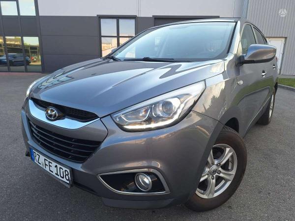 Grey Hyundai ix35 2014 in Jonava, with an engine capacity of 1.69 L and mileage of 178 thousand km for 6250 €, photo 1 on AUTOMOTO.COM.LV