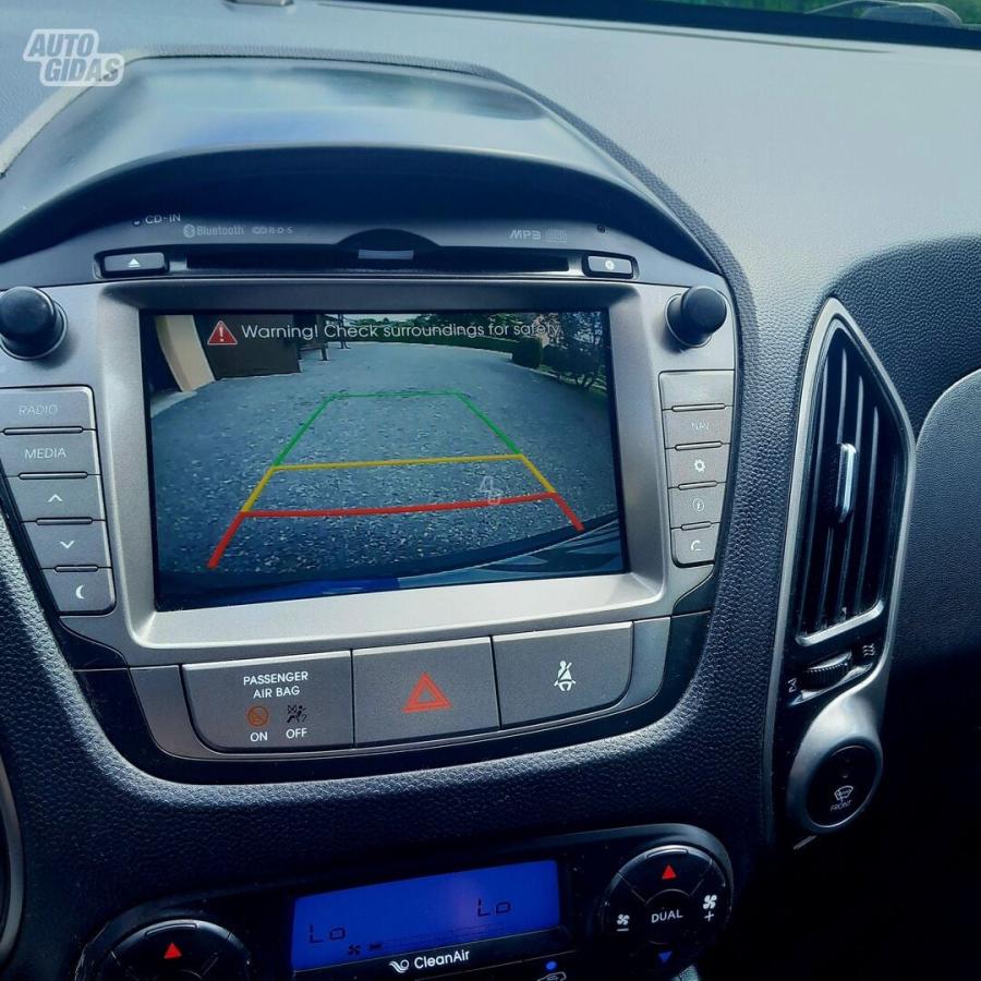 Pelēks Hyundai ix35 2014 Marijampole, ar dzinēja tilpumu 1.70 L un nobraukumu 310 tūkst. km par 4950 €, foto 13 vietnē AUTOMOTO.COM.LV