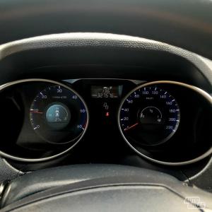Pelēks Hyundai ix35 2014 Marijampole, ar dzinēja tilpumu 1.70 L un nobraukumu 310 tūkst. km par 4950 €, foto 16 vietnē AUTOMOTO.COM.LV
