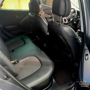 Pelēks Hyundai ix35 2014 Marijampole, ar dzinēja tilpumu 1.70 L un nobraukumu 310 tūkst. km par 4950 €, foto 18 vietnē AUTOMOTO.COM.LV