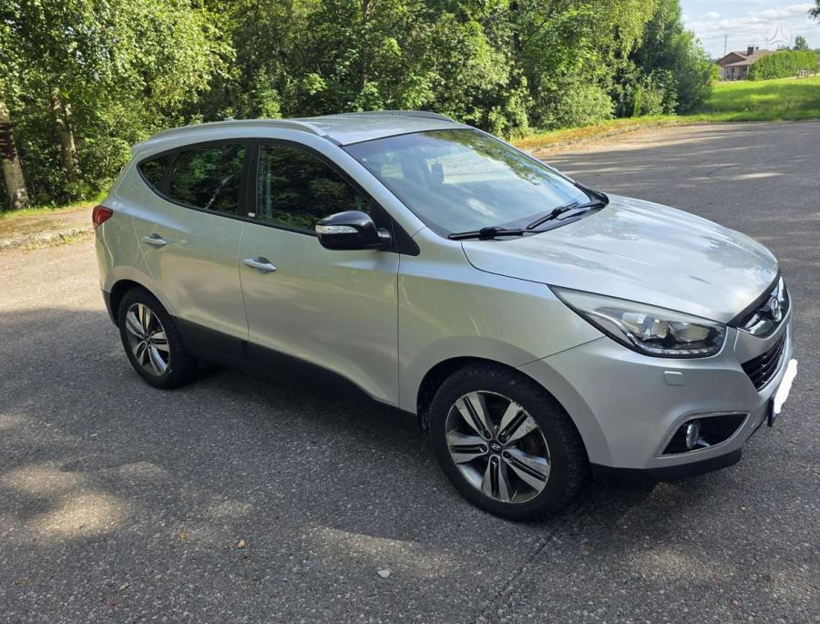 Pelēks Hyundai ix35 2014 Plungė, ar dzinēja tilpumu 2.00 L un nobraukumu 134 tūkst. km par 7200 €, foto 3 vietnē AUTOMOTO.COM.LV