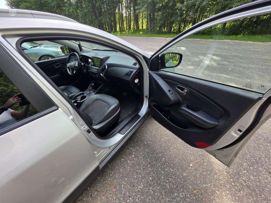 Pelēks Hyundai ix35 2014 Plungė, ar dzinēja tilpumu 2.00 L un nobraukumu 134 tūkst. km par 7200 €, foto 16 vietnē AUTOMOTO.COM.LV
