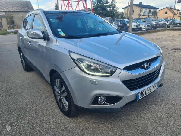 Pelēks Hyundai ix35 2014 Tauragė, ar dzinēja tilpumu 2.00 L un nobraukumu 225 tūkst. km par 7200 €, foto 1 vietnē AUTOMOTO.COM.LV