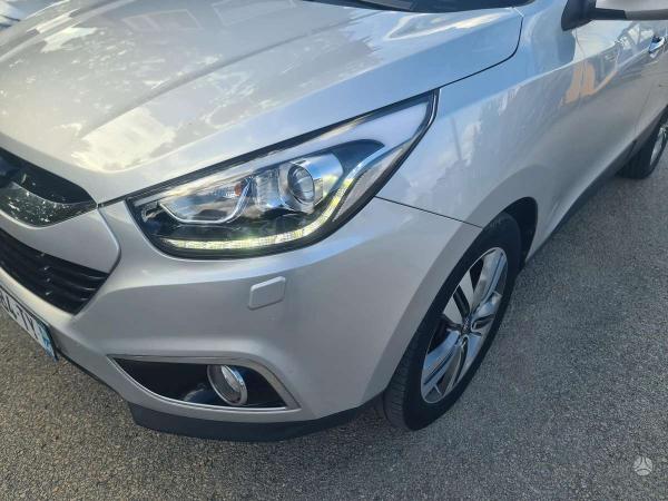 Pelēks Hyundai ix35 2014 Tauragė, ar dzinēja tilpumu 2.00 L un nobraukumu 225 tūkst. km par 7200 €, foto 4 vietnē AUTOMOTO.COM.LV