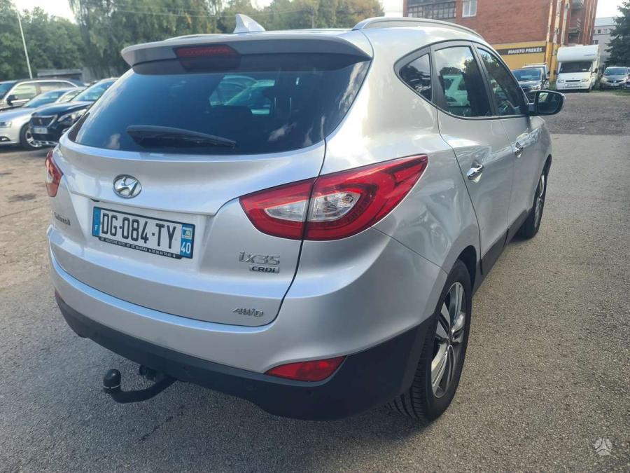 Pelēks Hyundai ix35 2014 Tauragė, ar dzinēja tilpumu 2.00 L un nobraukumu 225 tūkst. km par 7200 €, foto 5 vietnē AUTOMOTO.COM.LV