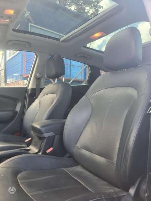 Pelēks Hyundai ix35 2014 Tauragė, ar dzinēja tilpumu 2.00 L un nobraukumu 225 tūkst. km par 7200 €, foto 7 vietnē AUTOMOTO.COM.LV