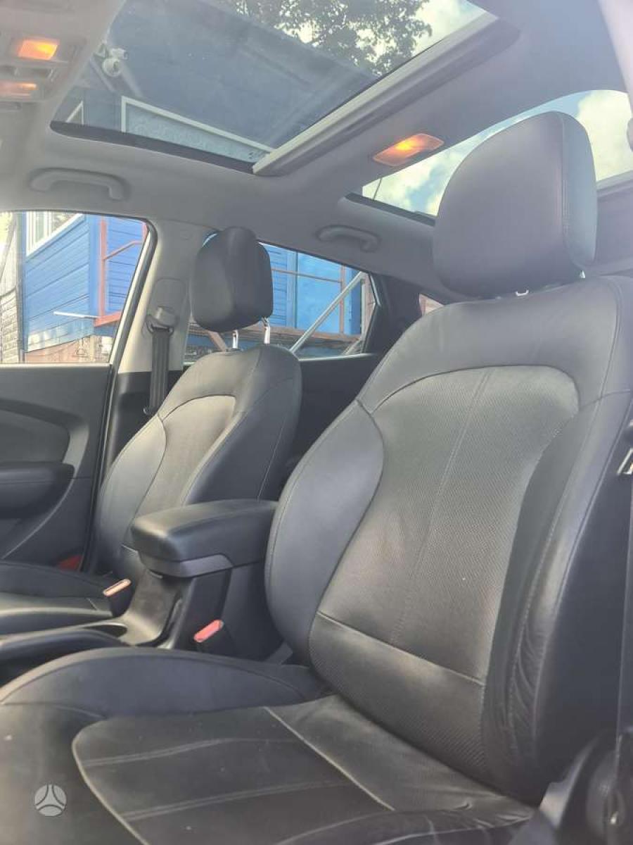 Pelēks Hyundai ix35 2014 Tauragė, ar dzinēja tilpumu 2.00 L un nobraukumu 225 tūkst. km par 7200 €, foto 7 vietnē AUTOMOTO.COM.LV
