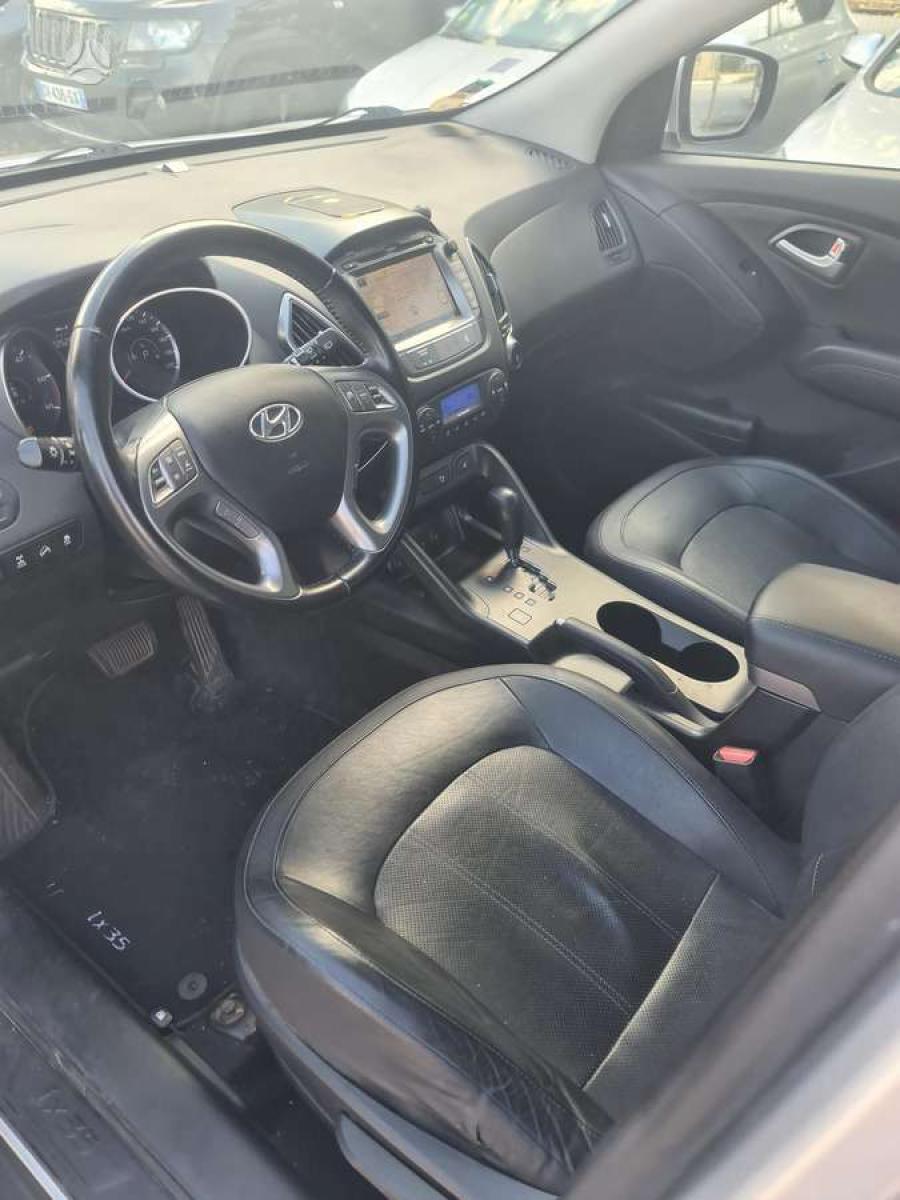 Pelēks Hyundai ix35 2014 Tauragė, ar dzinēja tilpumu 2.00 L un nobraukumu 225 tūkst. km par 7200 €, foto 11 vietnē AUTOMOTO.COM.LV
