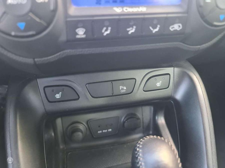 Pelēks Hyundai ix35 2014 Tauragė, ar dzinēja tilpumu 2.00 L un nobraukumu 225 tūkst. km par 7200 €, foto 12 vietnē AUTOMOTO.COM.LV