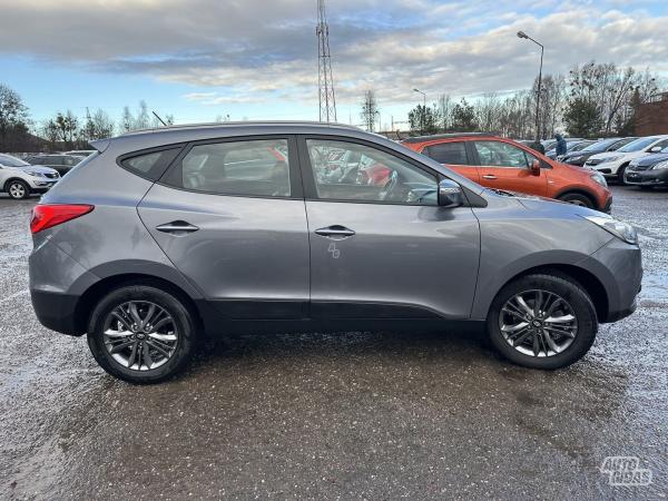 Pelēks Hyundai ix35 2015 Alīta, ar dzinēja tilpumu 1.60 L un nobraukumu 230 tūkst. km par 7800 €, foto 5 vietnē AUTOMOTO.COM.LV