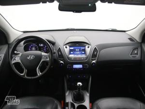 Grey Hyundai ix35 2015 in Vilnius, with an engine capacity of 1.60 L and mileage of 160 thousand km for 10399 €, photo 2 on AUTOMOTO.COM.LV