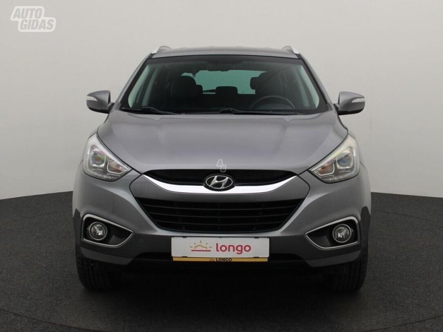 Grey Hyundai ix35 2015 in Vilnius, with an engine capacity of 1.60 L and mileage of 160 thousand km for 10399 €, photo 3 on AUTOMOTO.COM.LV