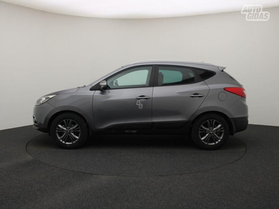 Grey Hyundai ix35 2015 in Vilnius, with an engine capacity of 1.60 L and mileage of 160 thousand km for 10399 €, photo 6 on AUTOMOTO.COM.LV