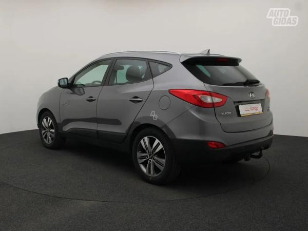 Grey Hyundai ix35 2015 in Vilnius, with an engine capacity of 1.70 L and mileage of 160 thousand km for 10599 €, photo 7 on AUTOMOTO.COM.LV