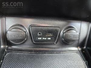Grey Hyundai ix35 2015 in Ogre, with an engine capacity of 2.00 L and mileage of 350 thousand km for 5500 €, photo 14 on AUTOMOTO.COM.LV