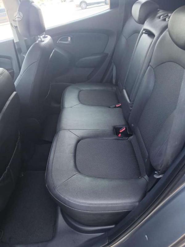 Pelēks Hyundai ix35 2015 Tauragė, ar dzinēja tilpumu 1.69 L un nobraukumu 224 tūkst. km par 7200 €, foto 8 vietnē AUTOMOTO.COM.LV