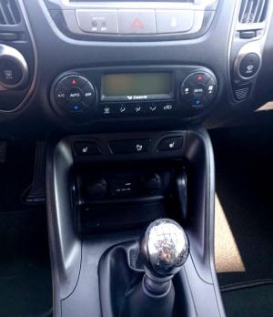 Pelēks Hyundai ix35 2015 Tauragė, ar dzinēja tilpumu 1.69 L un nobraukumu 224 tūkst. km par 7200 €, foto 12 vietnē AUTOMOTO.COM.LV