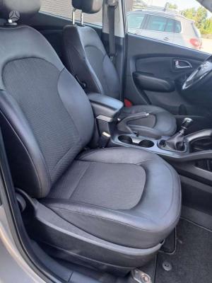 Pelēks Hyundai ix35 2015 Tauragė, ar dzinēja tilpumu 1.69 L un nobraukumu 224 tūkst. km par 7200 €, foto 23 vietnē AUTOMOTO.COM.LV