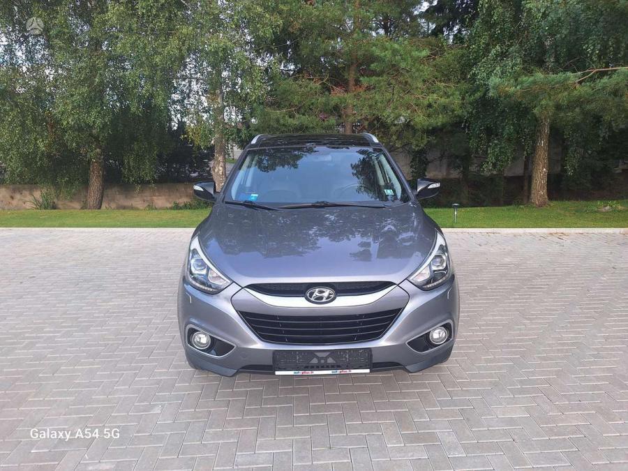 Pelēks Hyundai ix35 2015 Kauņa, ar dzinēja tilpumu 1.69 L un nobraukumu 255 tūkst. km par 6950 €, foto 3 vietnē AUTOMOTO.COM.LV