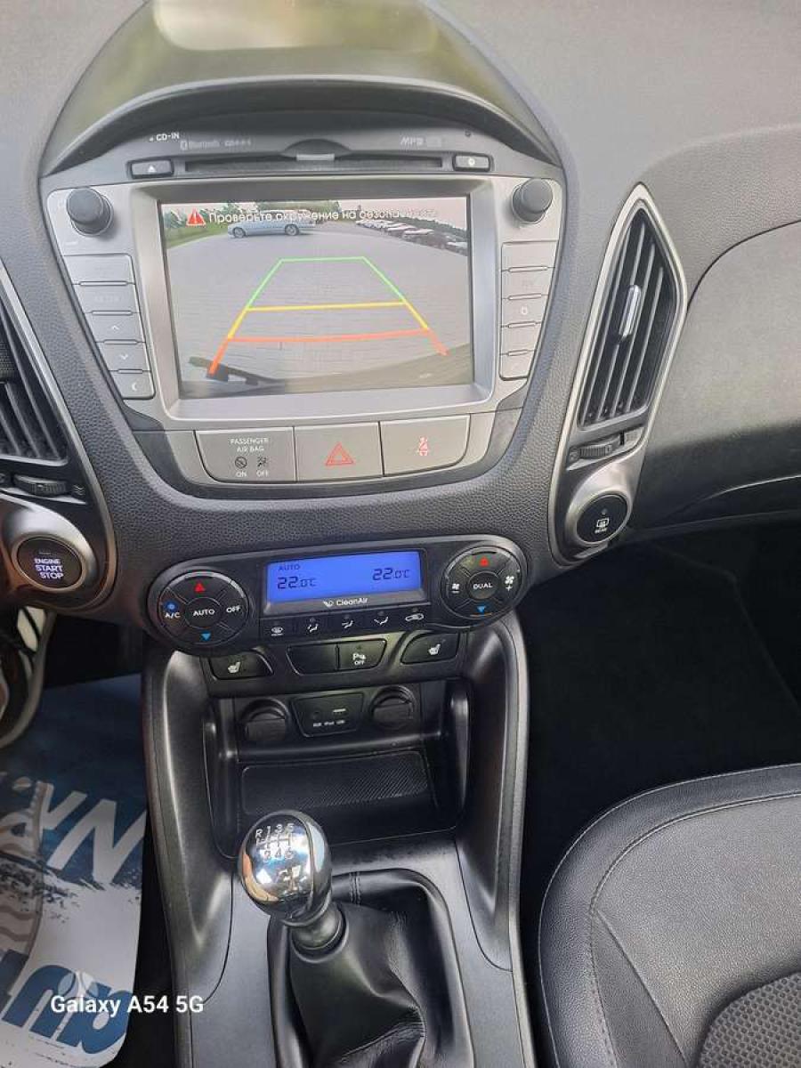 Pelēks Hyundai ix35 2015 Kauņa, ar dzinēja tilpumu 1.69 L un nobraukumu 255 tūkst. km par 6950 €, foto 16 vietnē AUTOMOTO.COM.LV