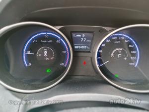 Pelēks Hyundai ix35 2013 Tallina, ar dzinēja tilpumu 2.00 L un nobraukumu 248 tūkst. km par 3500 €, foto 9 vietnē AUTOMOTO.COM.LV