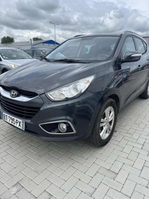 Pelēks Hyundai ix35 2011 Tauragė, ar dzinēja tilpumu 1.70 L un nobraukumu 260 tūkst. km par 3950 €, foto 4 vietnē AUTOMOTO.COM.LV