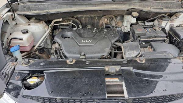 Grey Hyundai ix35 2011 in Marijampole, with an engine capacity of 1.60 L and mileage of 185 thousand km for 4999 €, photo 4 on AUTOMOTO.COM.LV