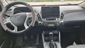 Pelēks Hyundai ix35 2011 Marijampole, ar dzinēja tilpumu 1.60 L un nobraukumu 185 tūkst. km par 4999 €, foto 6 vietnē AUTOMOTO.COM.LV