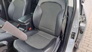 Pelēks Hyundai ix35 2011 Marijampole, ar dzinēja tilpumu 1.60 L un nobraukumu 185 tūkst. km par 4999 €, foto 8 vietnē AUTOMOTO.COM.LV