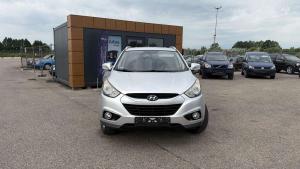 Grey Hyundai ix35 2013 in Marijampole, with an engine capacity of 2.00 L and mileage of 174 thousand km for 7500 €, photo 9 on AUTOMOTO.COM.LV