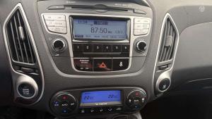 Grey Hyundai ix35 2013 in Marijampole, with an engine capacity of 2.00 L and mileage of 174 thousand km for 7500 €, photo 27 on AUTOMOTO.COM.LV