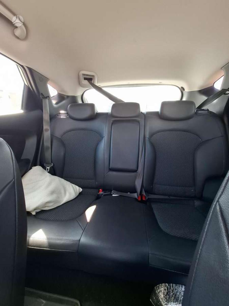 Pelēks Hyundai ix35 2014 Panevēža, ar dzinēja tilpumu 1.59 L un nobraukumu 187 tūkst. km par 7700 €, foto 1 vietnē AUTOMOTO.COM.LV