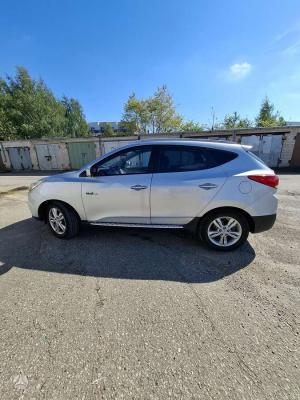 Pelēks Hyundai ix35 2014 Panevēža, ar dzinēja tilpumu 1.59 L un nobraukumu 187 tūkst. km par 7700 €, foto 10 vietnē AUTOMOTO.COM.LV