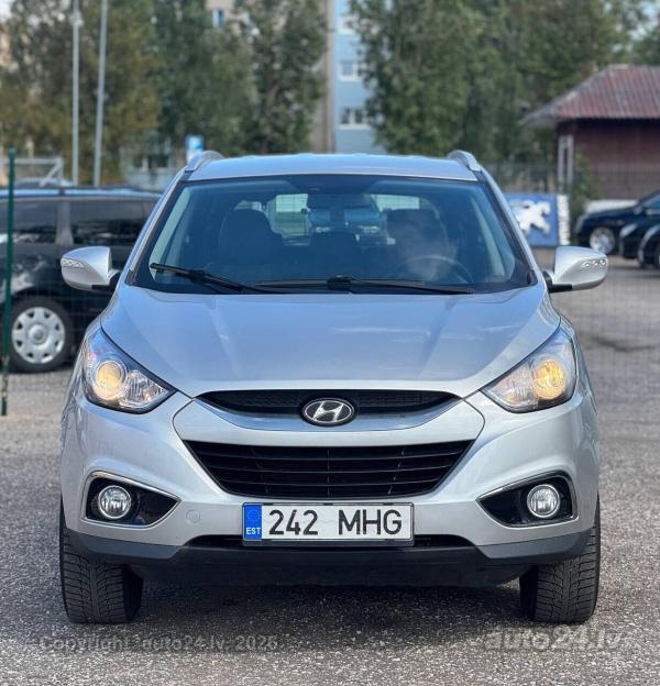 Hyundai ix35 2011 in Narva, with an engine capacity of 2.00 L and mileage of 270 thousand km for 3900 €, photo 1 on AUTOMOTO.COM.LV