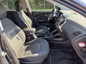 Hyundai ix35 2011 Narva, ar dzinēja tilpumu 2.00 L un nobraukumu 185 tūkst. km par 2990 €, foto 8 vietnē AUTOMOTO.COM.LV