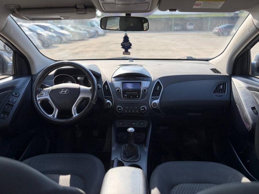 Hyundai ix35 2011 Narva, ar dzinēja tilpumu 2.00 L un nobraukumu 185 tūkst. km par 2990 €, foto 12 vietnē AUTOMOTO.COM.LV