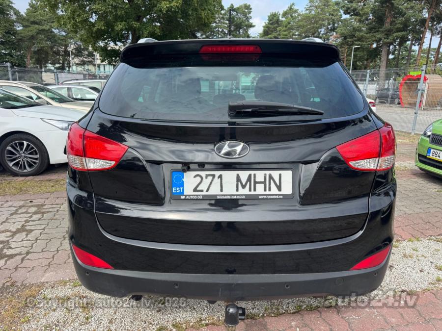 Hyundai ix35 2012 Tallina, ar dzinēja tilpumu 2.00 L un nobraukumu 235 tūkst. km par 5999 €, foto 3 vietnē AUTOMOTO.COM.LV
