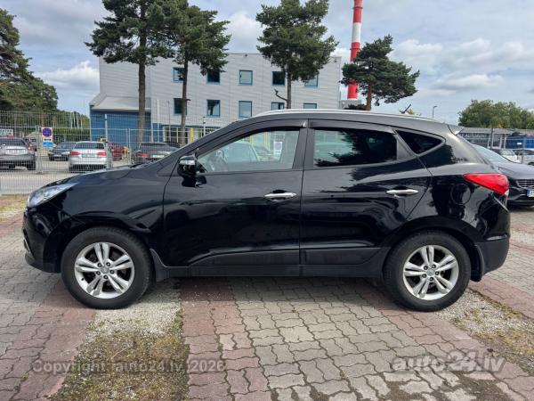 Hyundai ix35 2012 Tallina, ar dzinēja tilpumu 2.00 L un nobraukumu 235 tūkst. km par 5999 €, foto 5 vietnē AUTOMOTO.COM.LV
